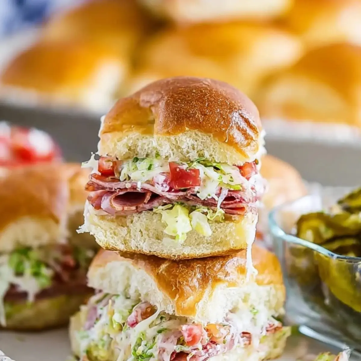 Italian Grinder Sliders – Easy Flavor-Packed Snack - Sabores Recetas