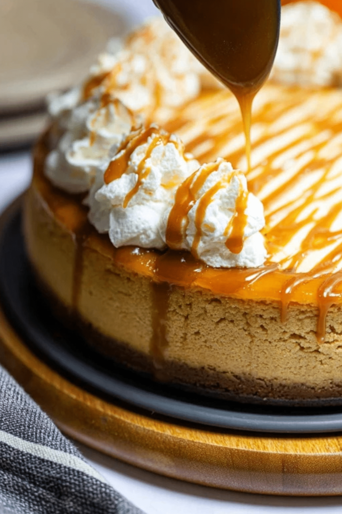 Pumpkin Caramel Cheesecake: Easy Fall Dessert Recipe - Sabores Recetas